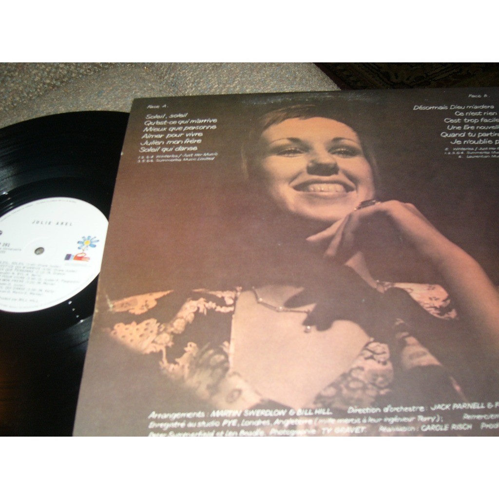 Julie Arel's Instagram, Twitter & Facebook on IDCrawl