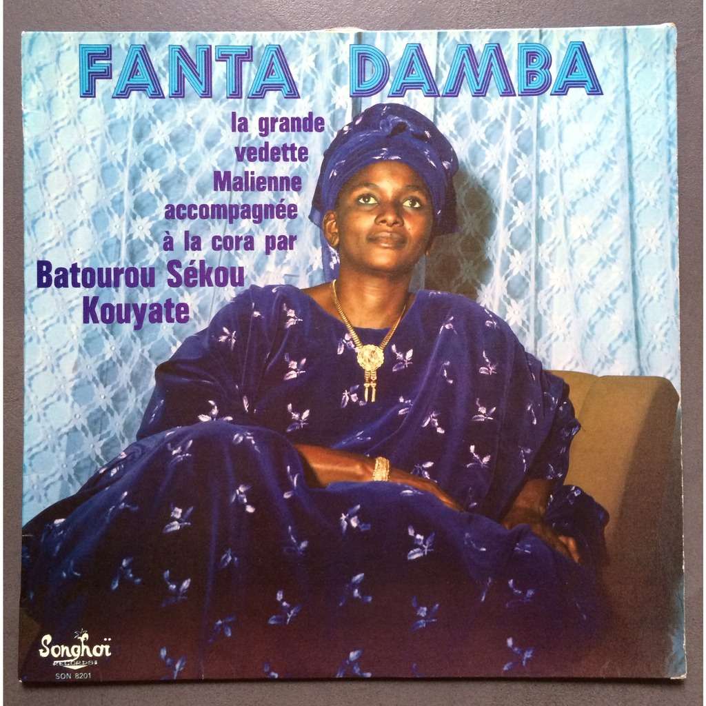 Accompagnée à la cora par batourou sékou kouyate de Fanta Damba, 33T ...