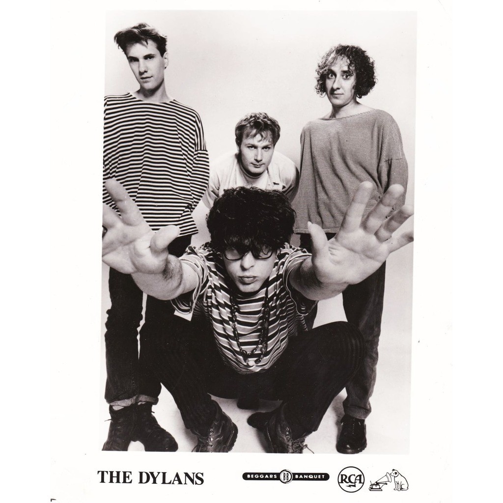 Presskit: bio & 8 x 10 picture by The Dylans, Picture with seidboard ...