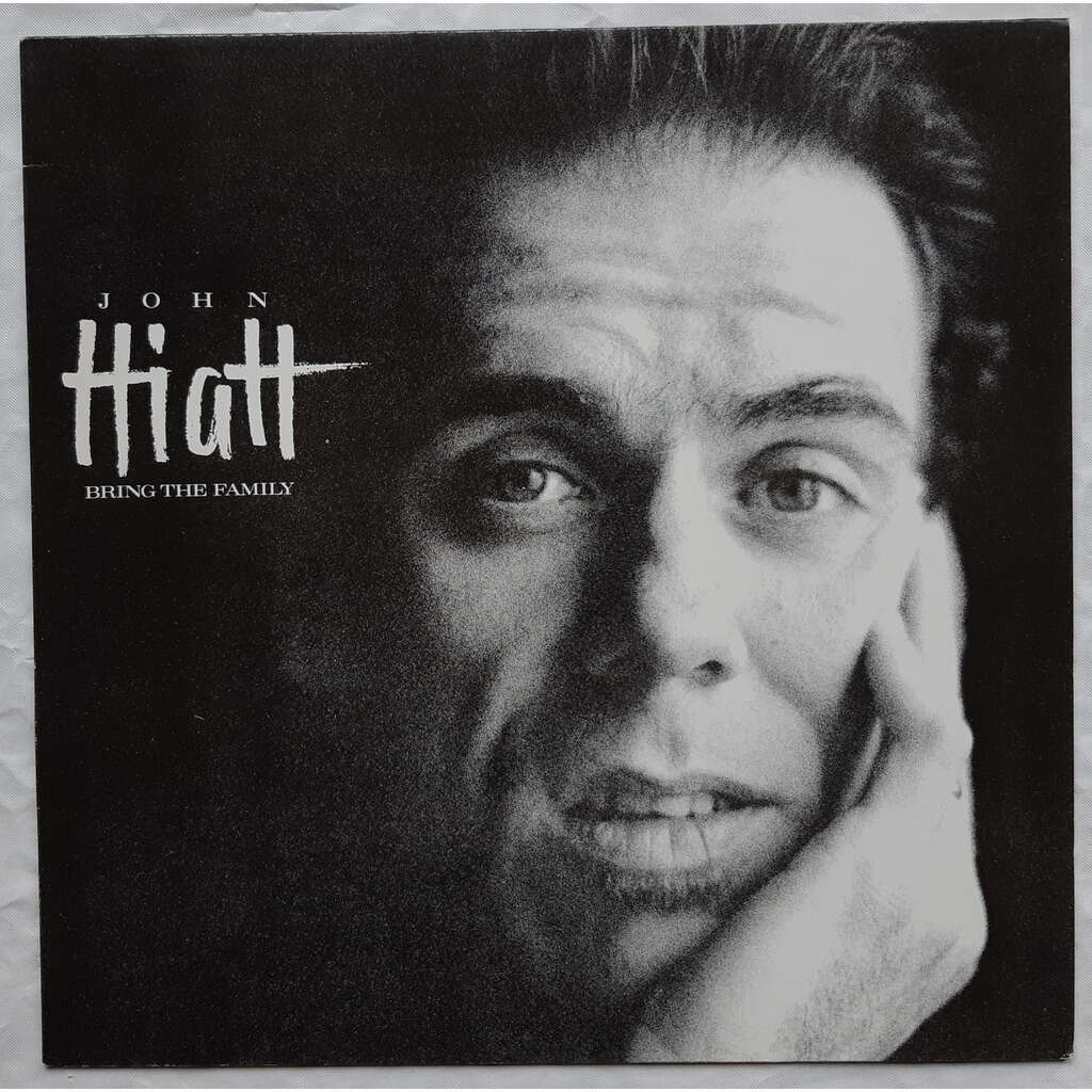 Bring the family de John Hiatt, 33T chez mathieuc11 - Ref:120072826